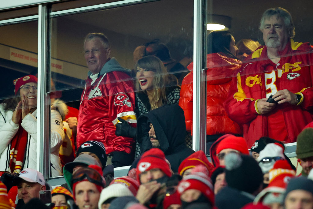 Pro Wrestler Talks About What It's Like To Watch The Chiefs With Taylor Swift | OutKick