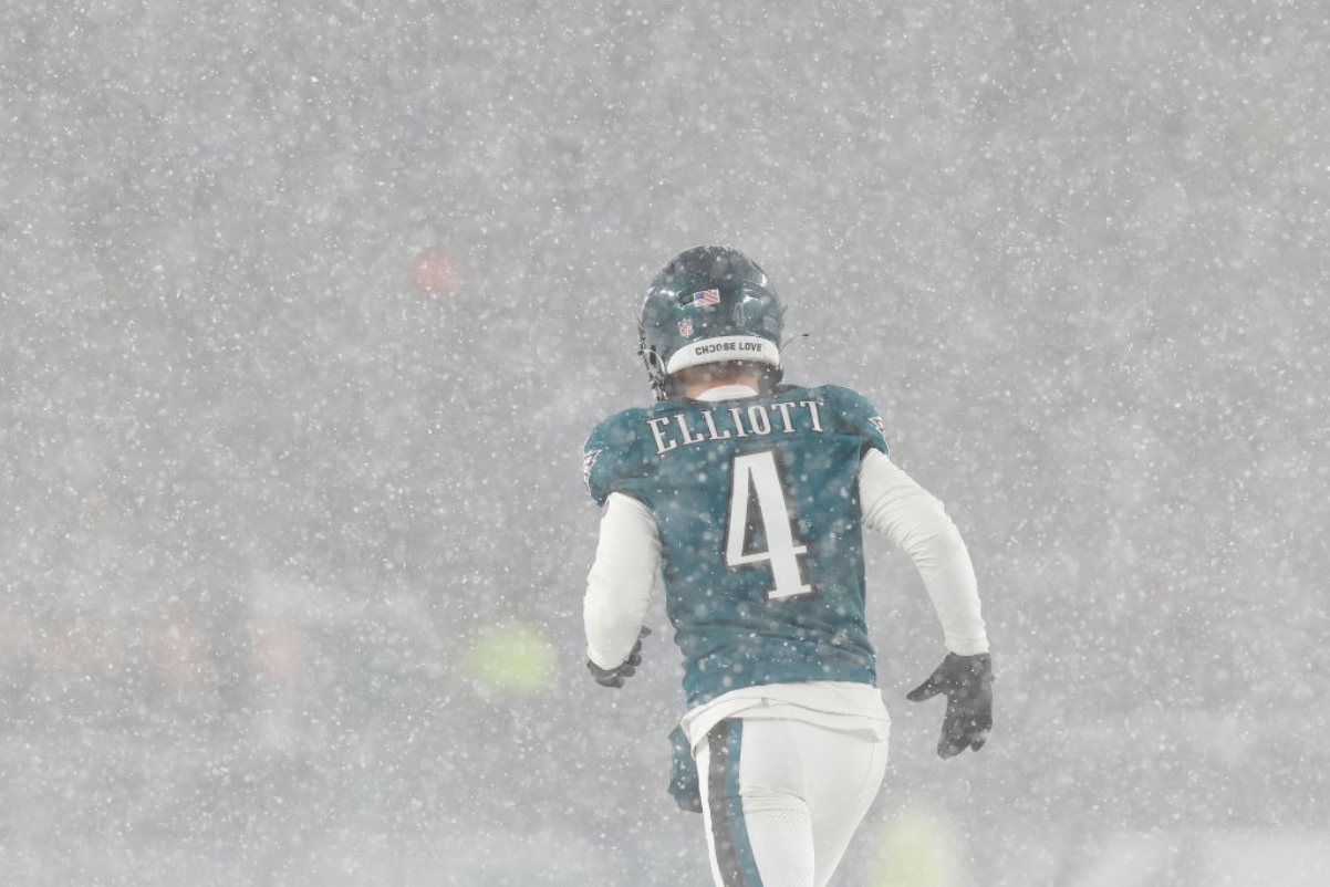 Philadelphia Eagles Sell Cartons Of Dirty Snow From Playoff Win Over Rams | OutKick