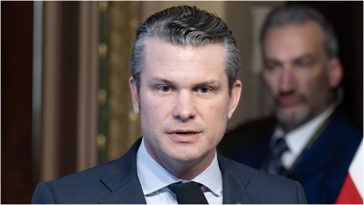 Pete Hegseth Crushes Woke DEI In The Military With One Simple Tweet ... Pete Hegseth Crushes Woke DEI In The Military With One Simple Tweet ...