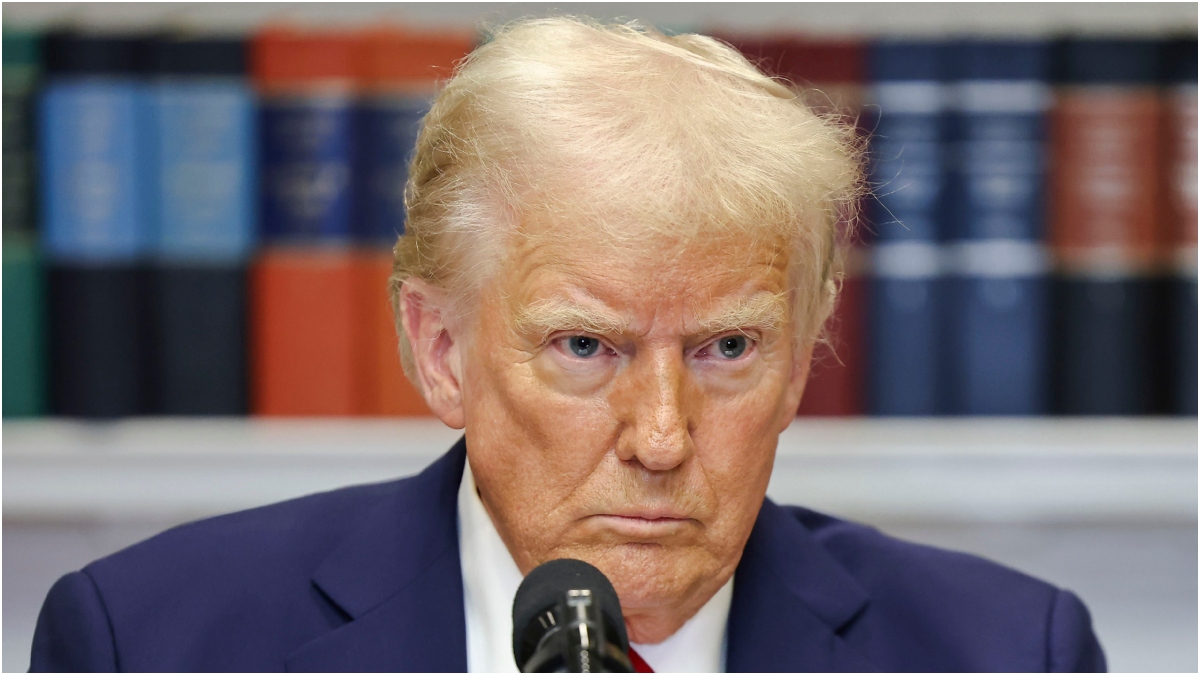 Veteran Leads Plane In 'God Bless The USA' Song After Trump's ...