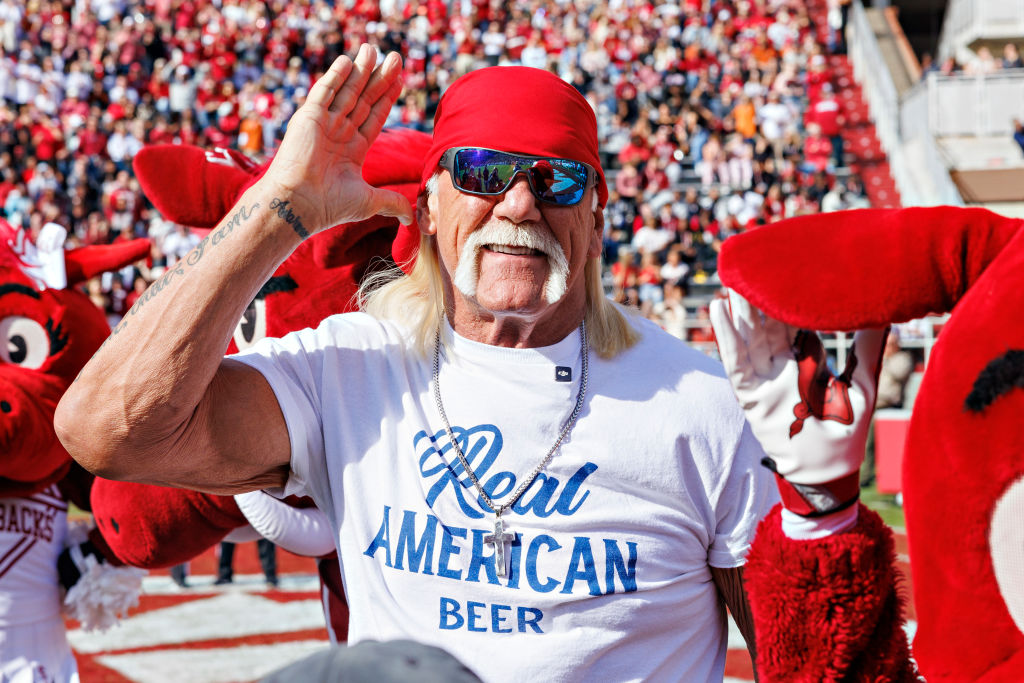 Hulk Hogan's Real American Beer Heads To NASCAR With Fantastic Paint ...