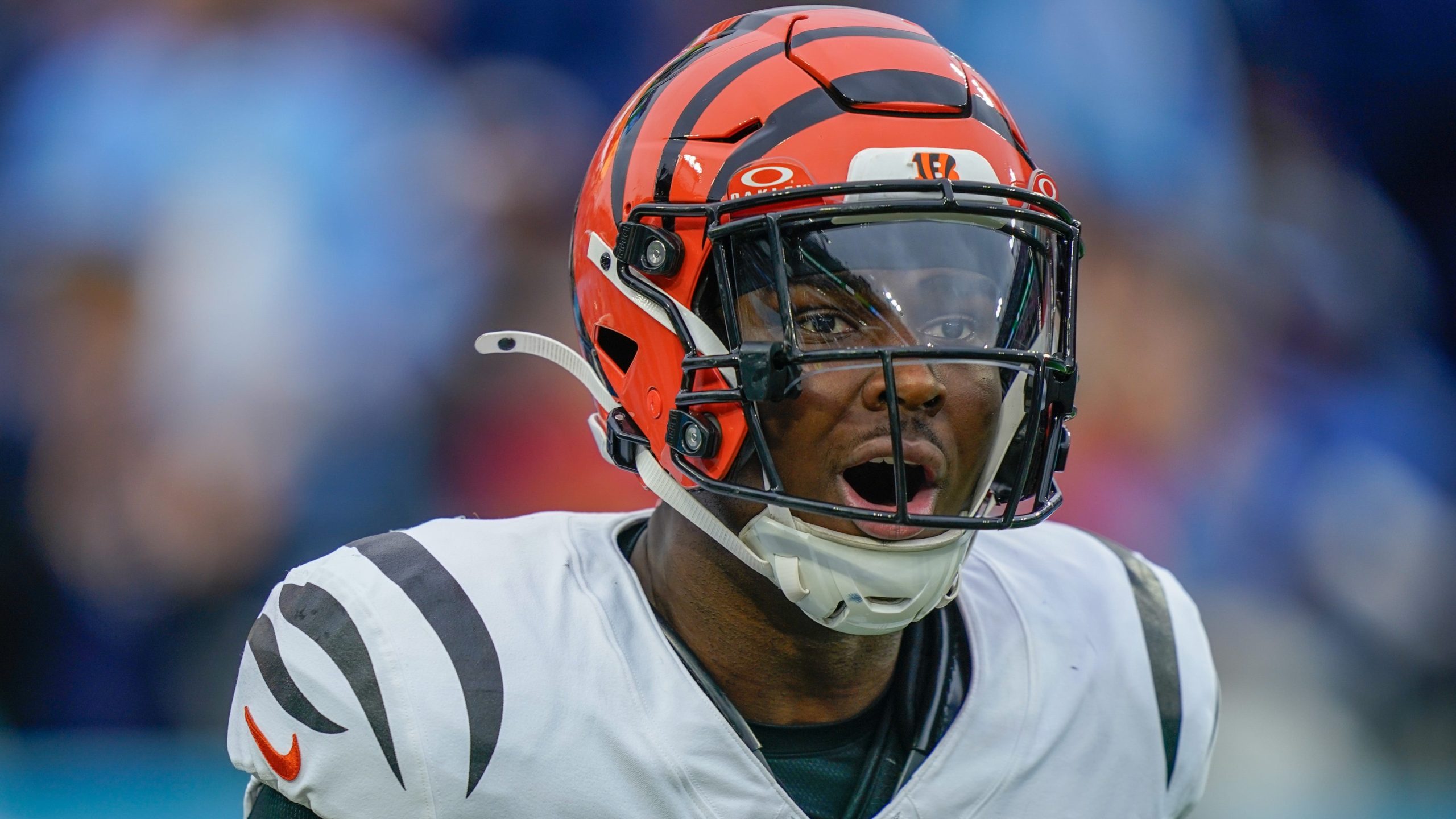 Bengals DB Sends Heartwarming Message About God, Late Father After ...
