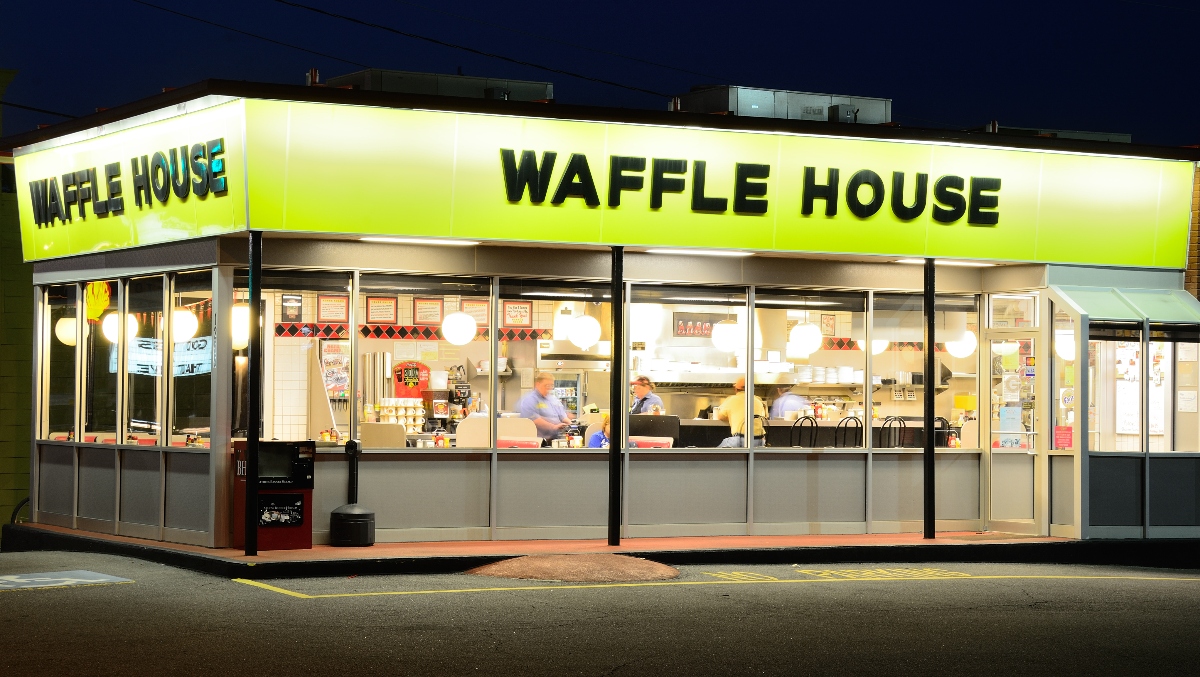Waffle House Throwdown Erupts in Georgia After Teens Refuse to Leave ...