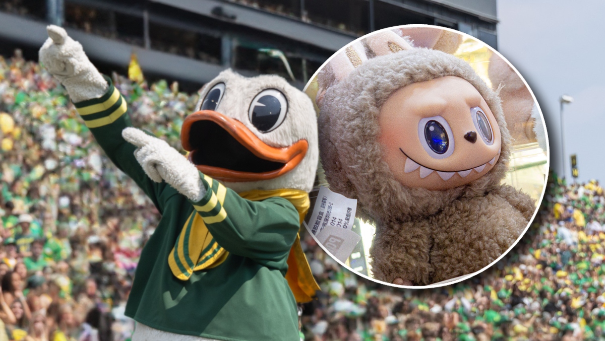 Oregon Duck Debuts 'Duckbubu' As Labubu Craze Hits College Football ...
