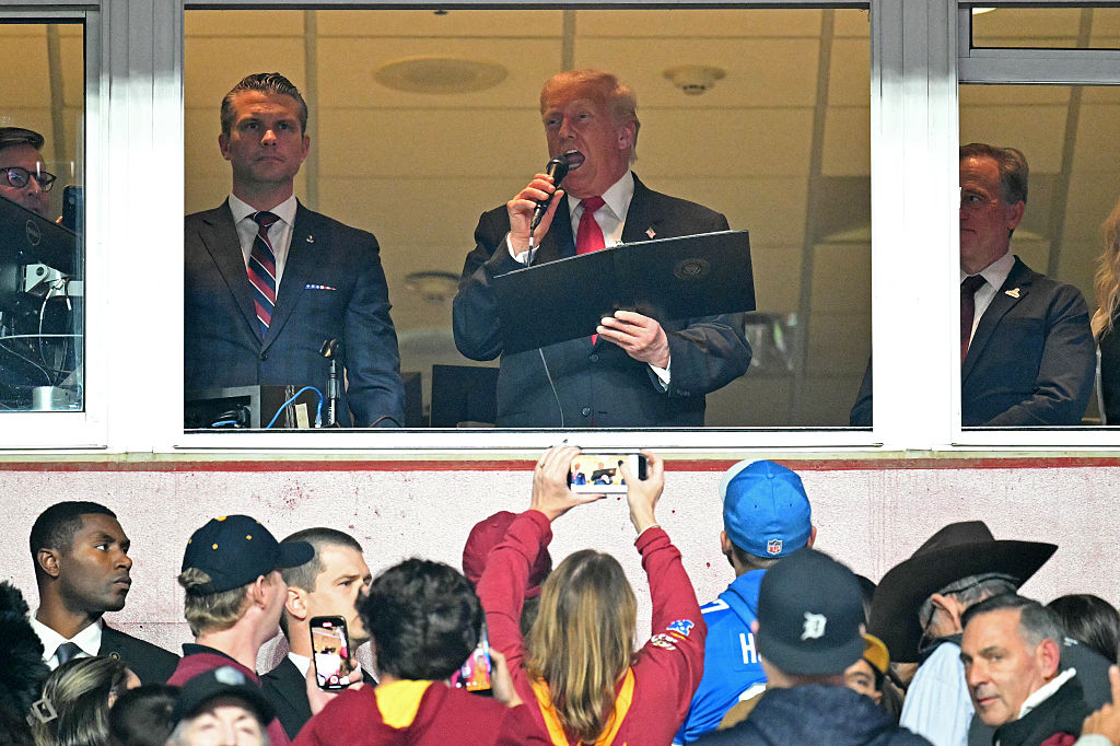 Commanders Fans Boo During Military Enlistment Ceremony As Trump Swears ...