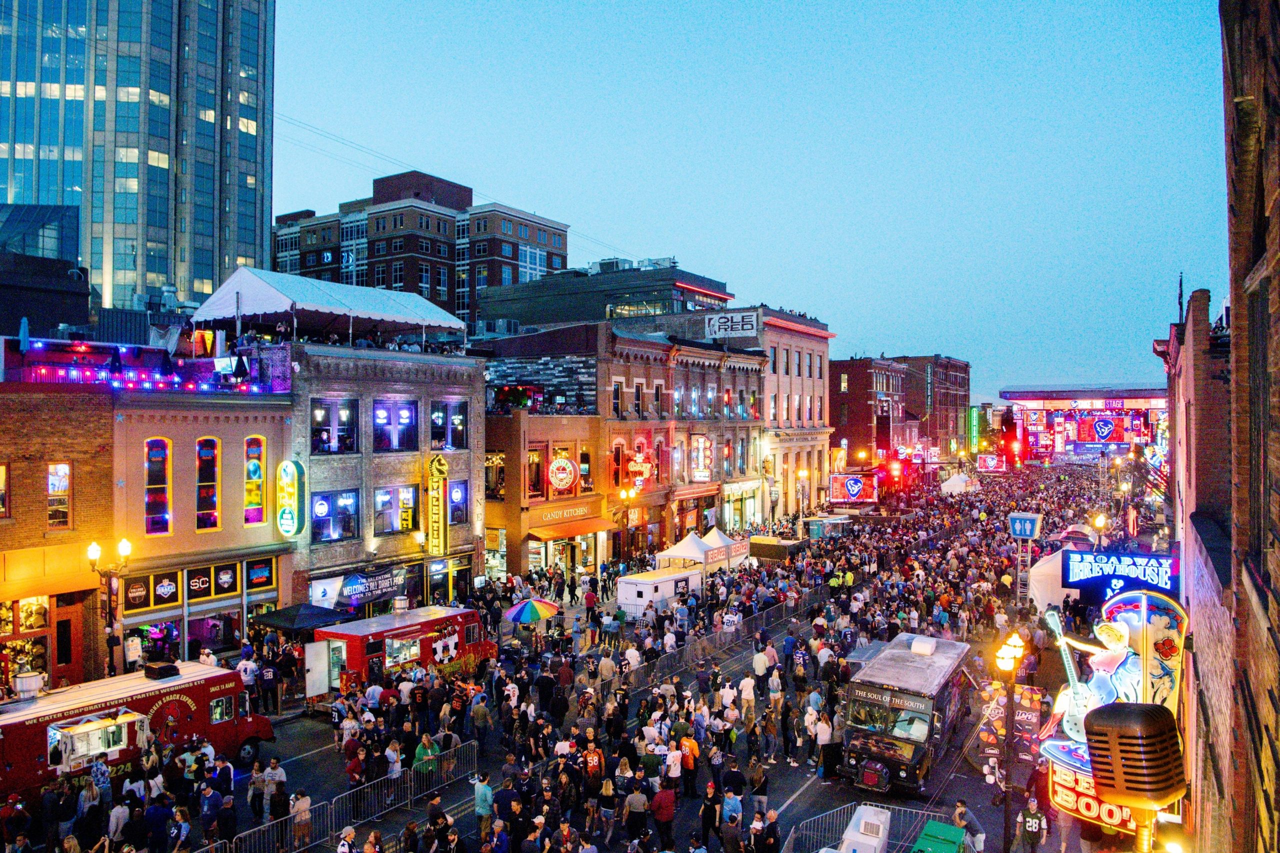 Roger Goodell Has 'Expectation' Nashville Will Host Future Super Bowl ...