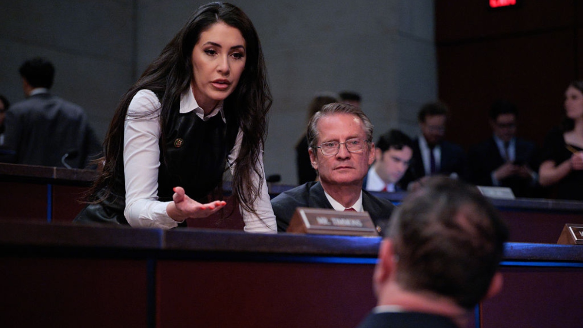 MAGA Bikini Congresswoman Anna Paulina Luna Grills The Libs In A ...