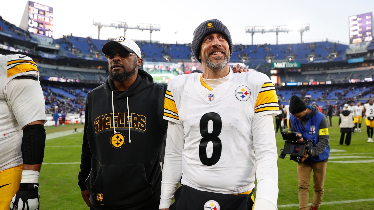 Road Favorite Red Flags: Why Pittsburgh Steelers Can Hang With Houston ...