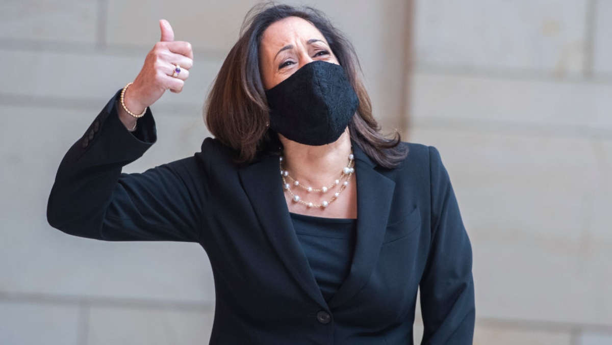 Kamala Harris Sobs About Trump 'Defiling' The Office; Rich Given Her ...