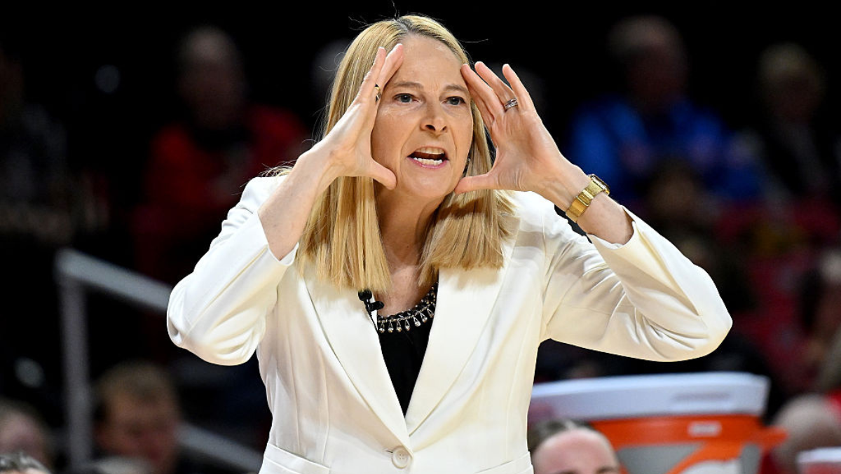 Brenda Frese’s Fiery Sideline Pep Talk Shows Coaching At Its Best | OutKick